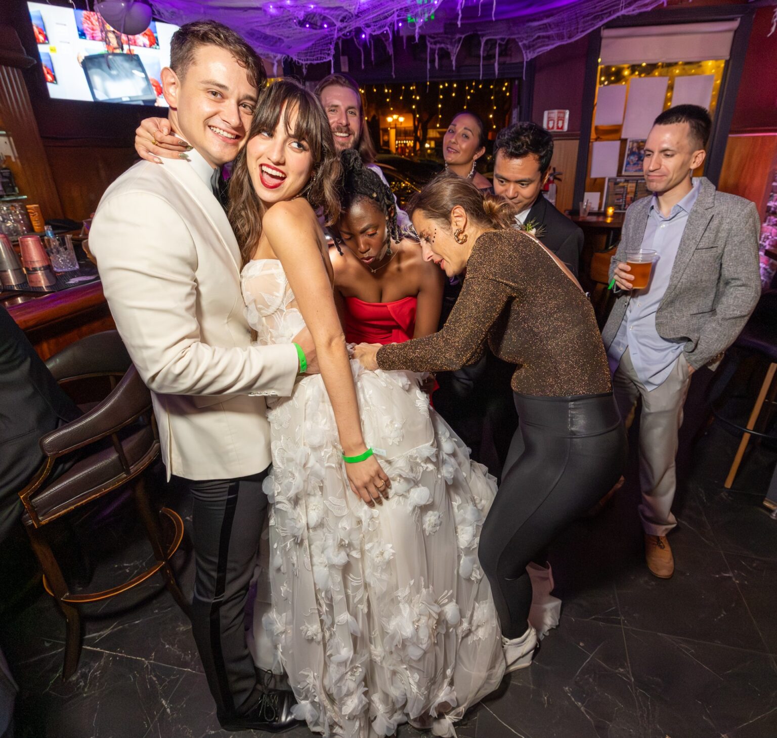 Speakeasy Bar | Cocktails & Live Music | Mac’s at 19 Broadway